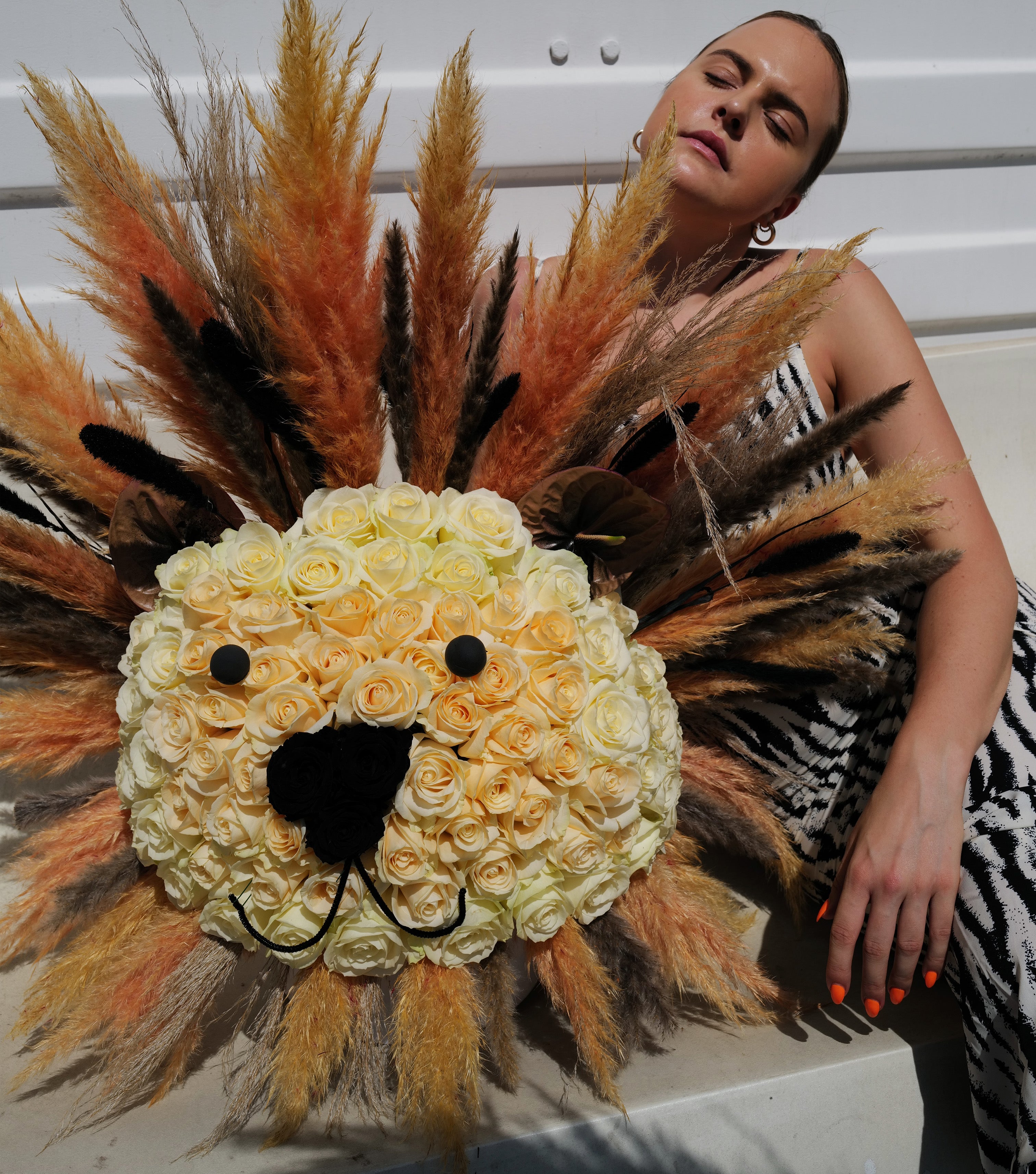 Leo - 100 Roses - Luxury London Flower Delivery – La Grande Beaute