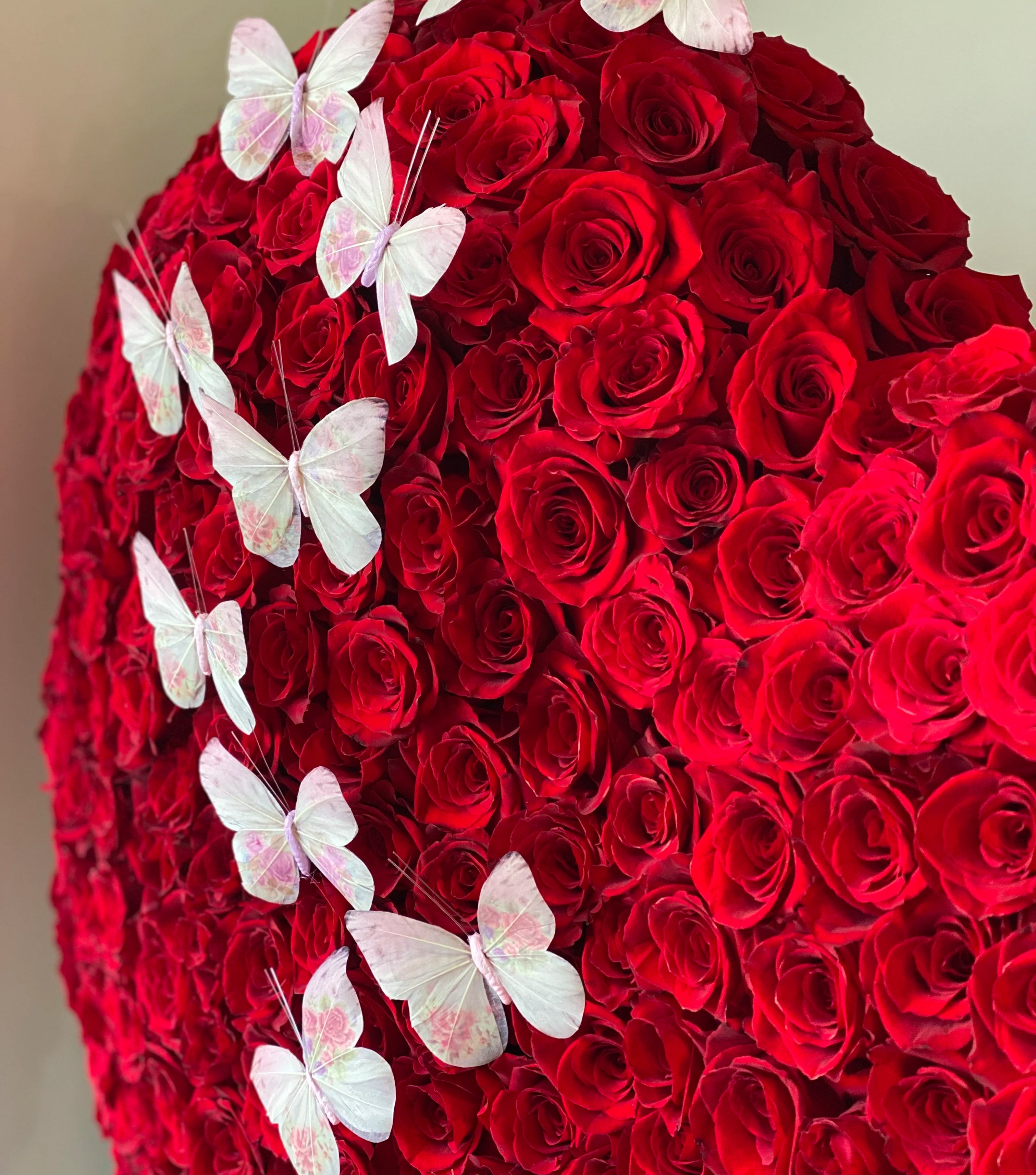 ''All For You'' - 500 Roses - Luxury London Flower Delivery – La Grande ...