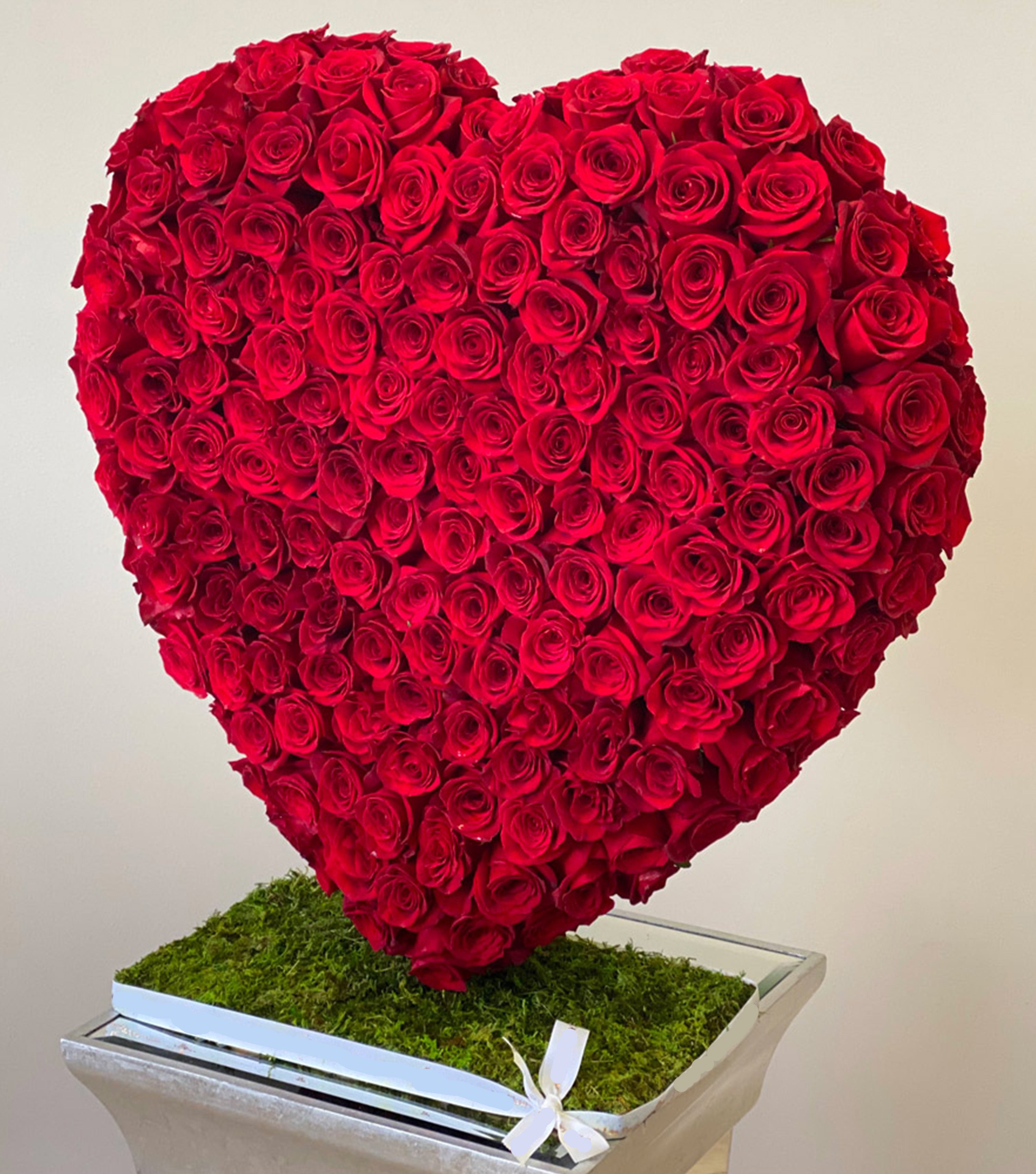 ''Standing Heart” - Standing Rose Heart - Luxury London Flower Delivery ...